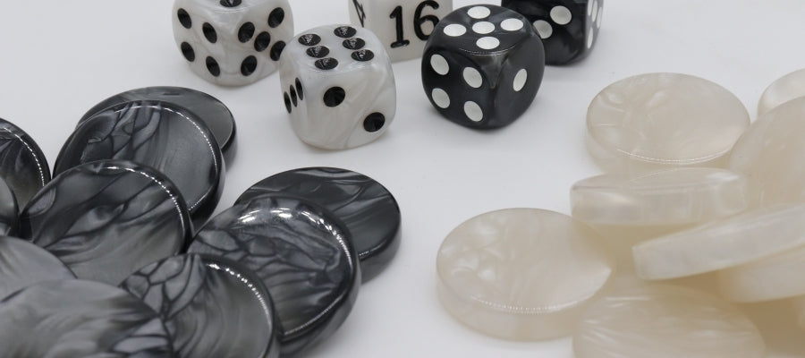 Dice & Discs | Board, Strategy & Family Game Essentials – House of Chess