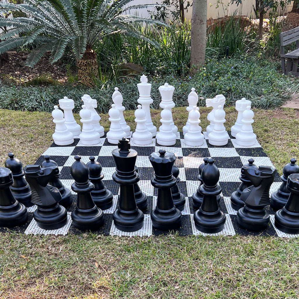 Garden Chess Pieces | 64cm King – House of Chess